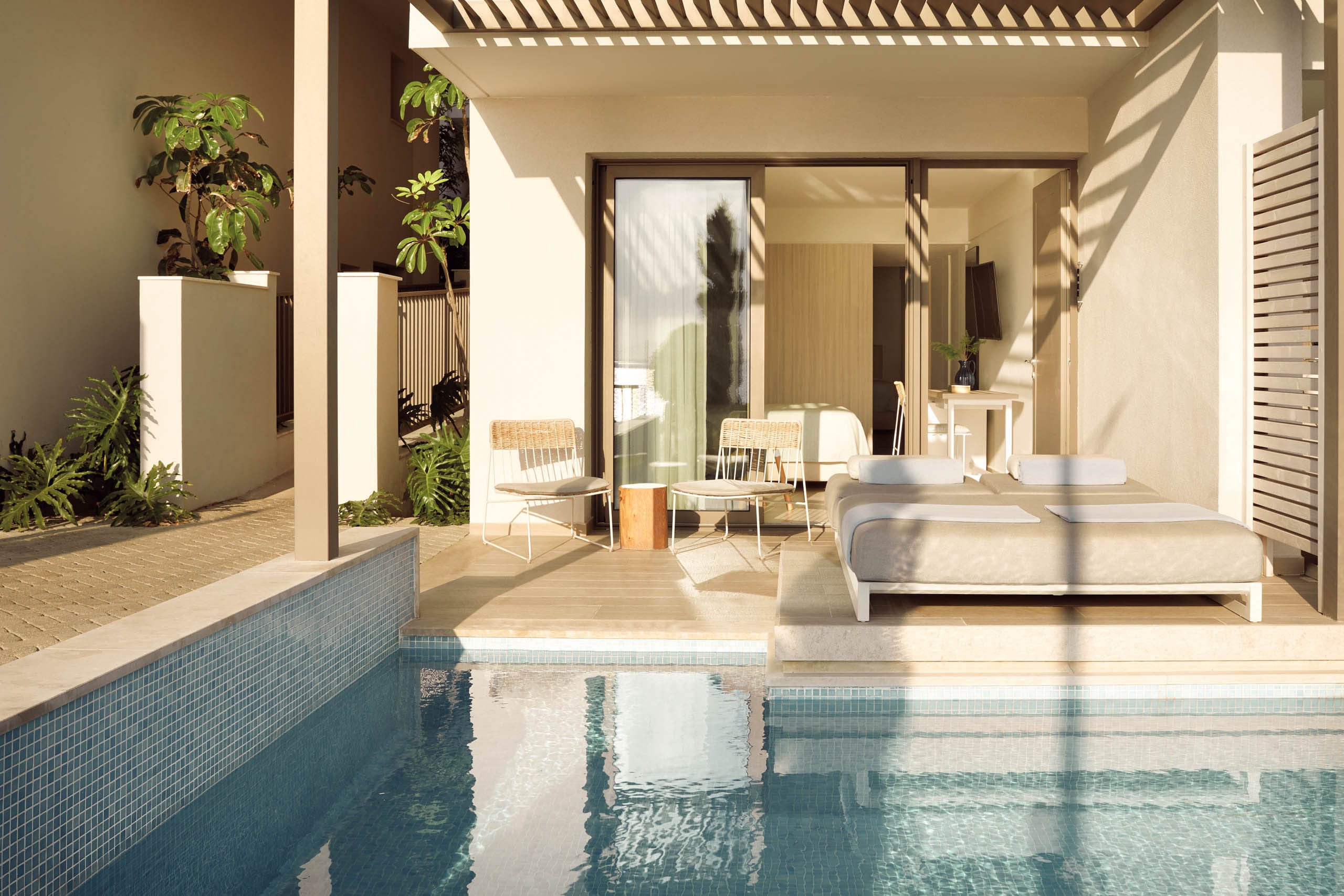 Rooms & Suites | Mare Paphos